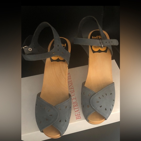 Swedish Hasbeens | Shoes | Swedish Hasbeens Toffel Sandals Clogs Size ...